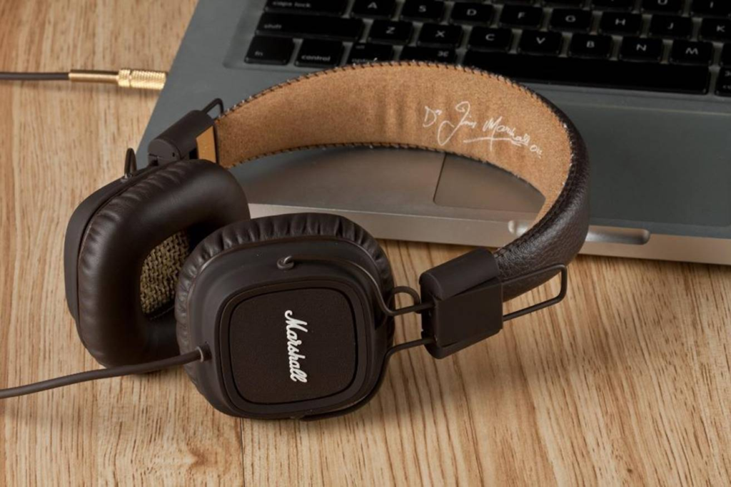 Casque Marshall qui Grésille : Ce qu'il faut faire - Chronogeek