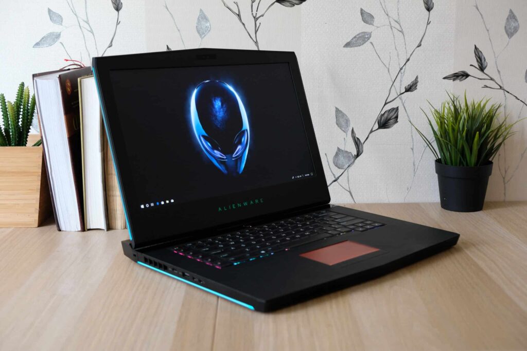 Alienware vs. Razer : Comparaison complète - Histoire-Informatique ...